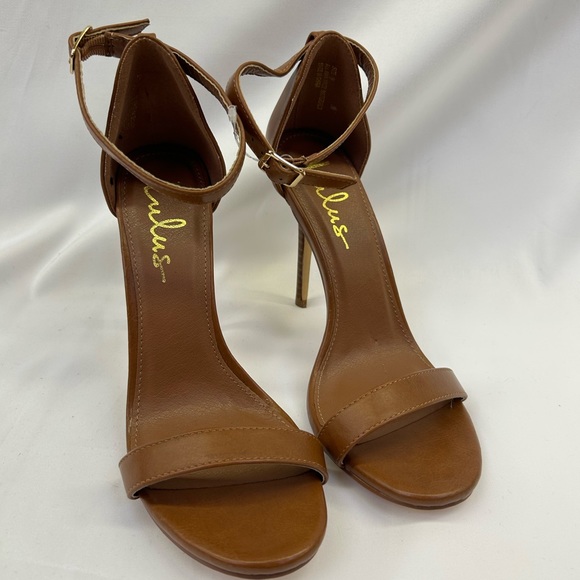Lulus | Shoes | Lulus Womens Open Toe Heel Strappy 4 Inch Shoe Size 9 ...